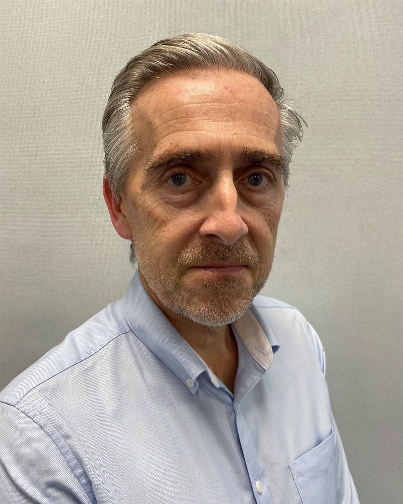 Portrait of Steven Henderson